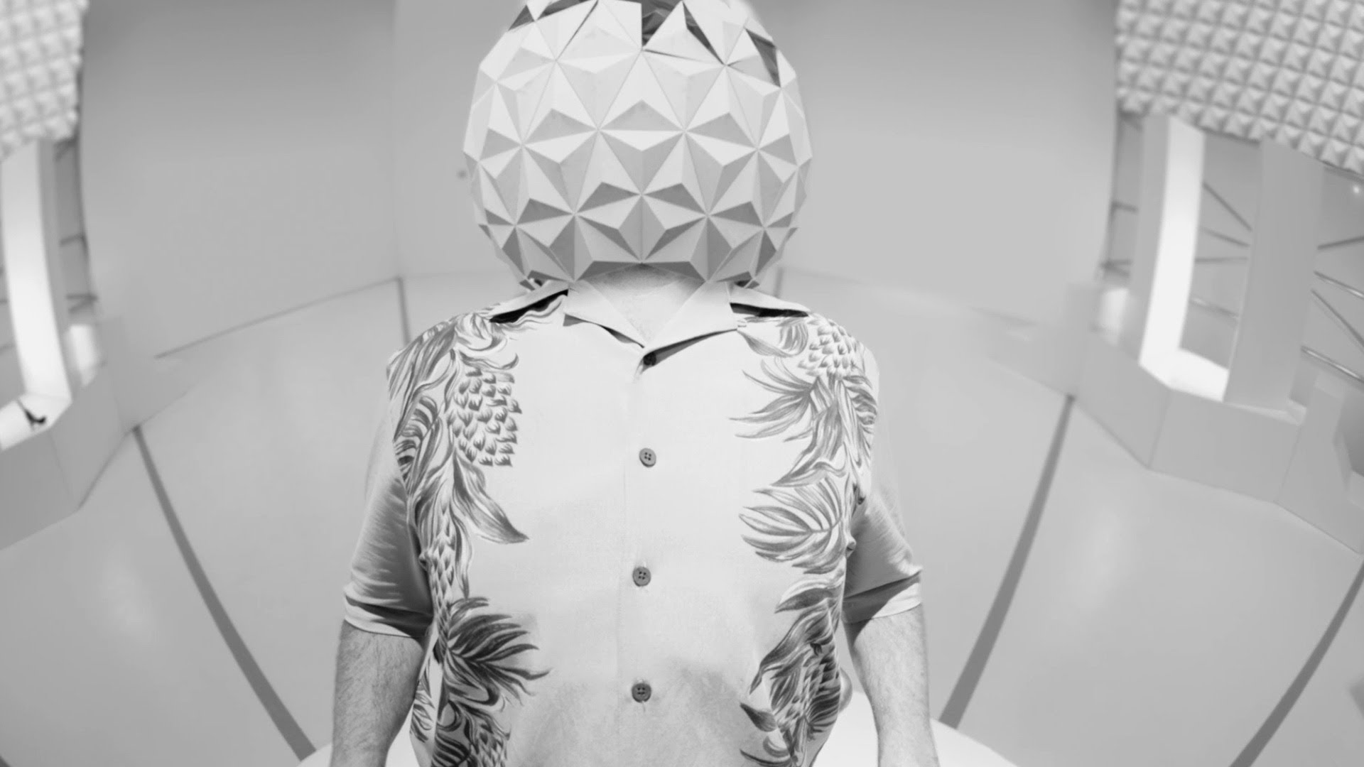 Film Review: ESCAPE FROM TOMORROW – ZekeFilm