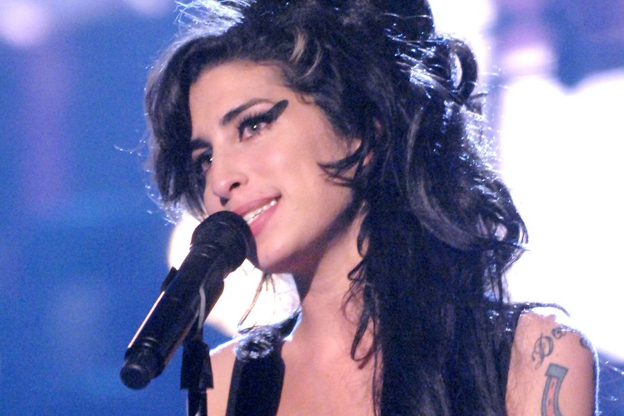 AMY – Film Review – ZekeFilm
