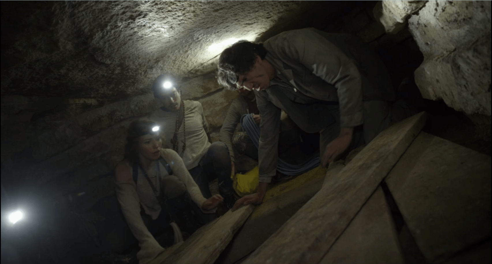 AS ABOVE/SO BELOW – Film Review – ZekeFilm