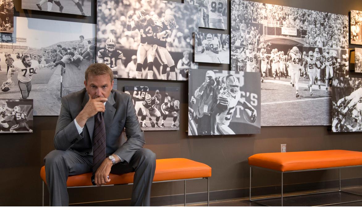 DRAFT DAY – Film Review – ZekeFilm