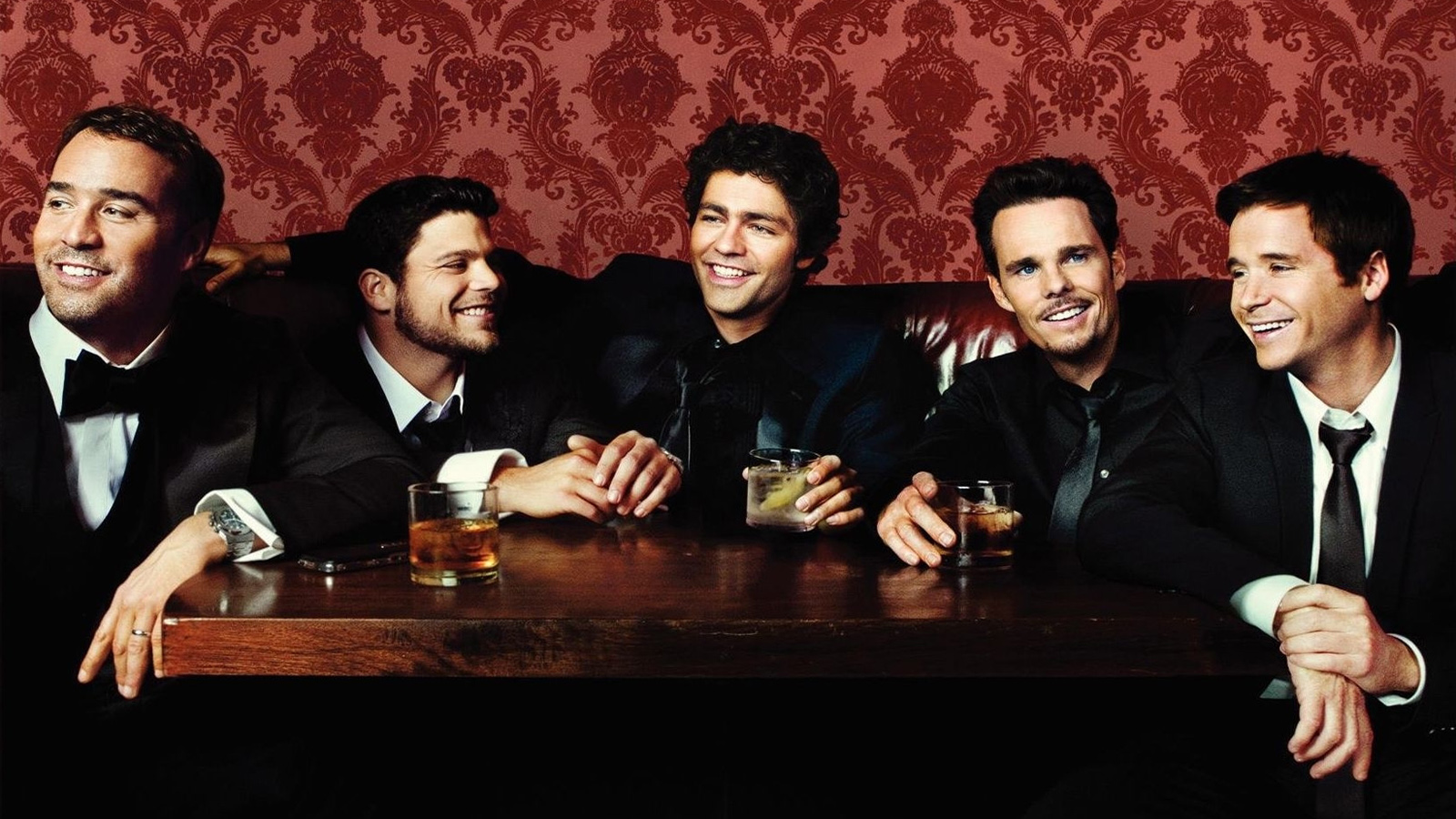 ENTOURAGE – Film Review – ZekeFilm