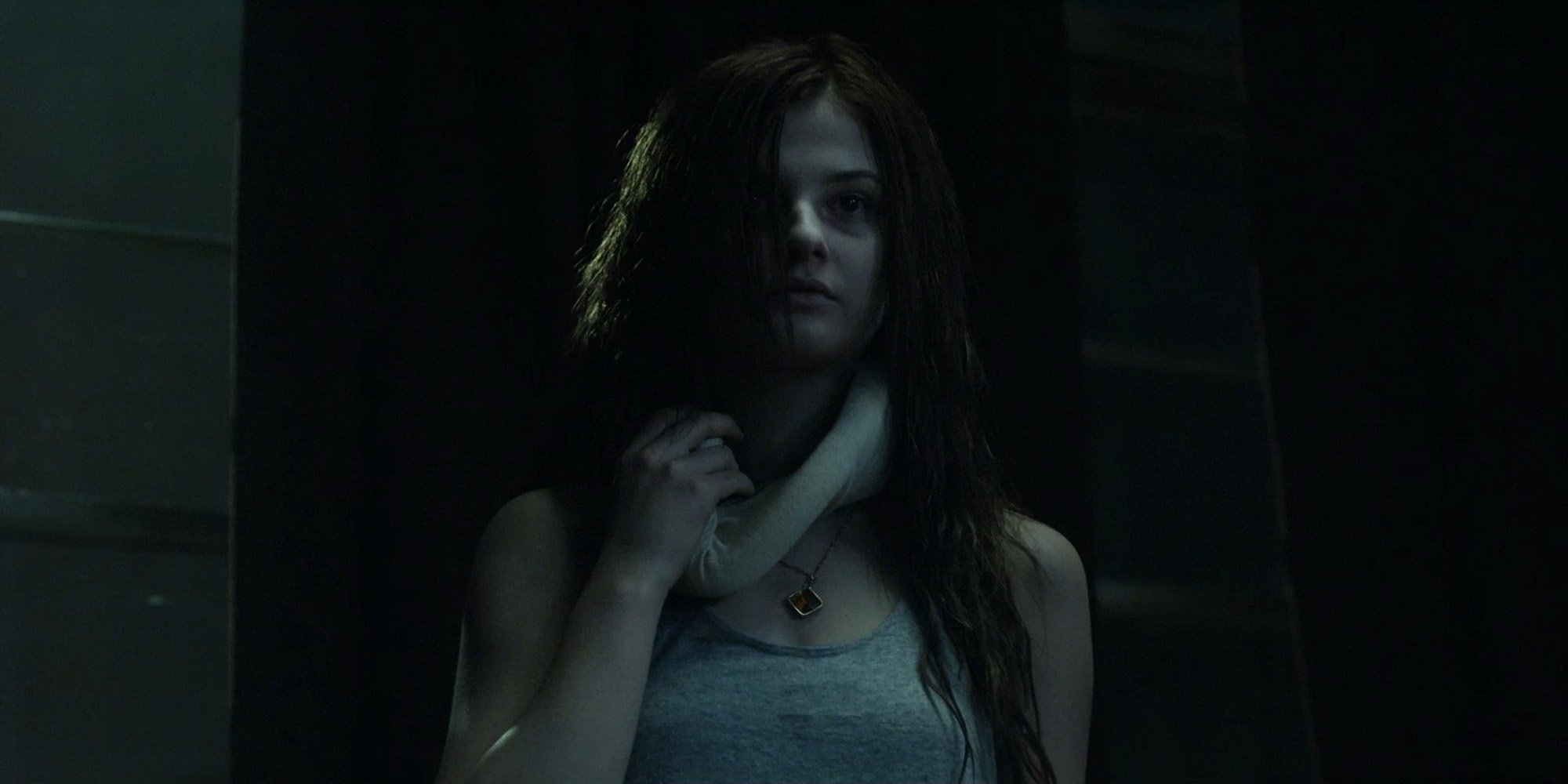 INSIDIOUS: CHAPTER 3 – Film Review – ZekeFilm