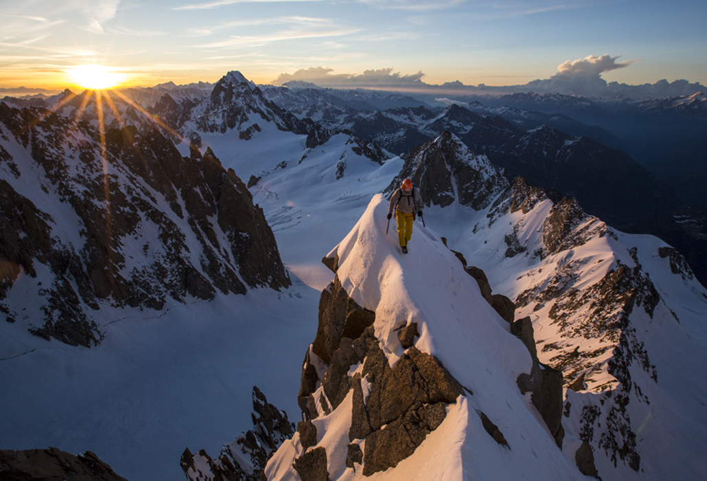 MOUNTAIN – Film Review – ZekeFilm