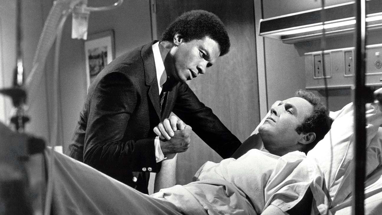 BRIAN’S SONG: Teammates Shaped by Courage – ZekeFilm